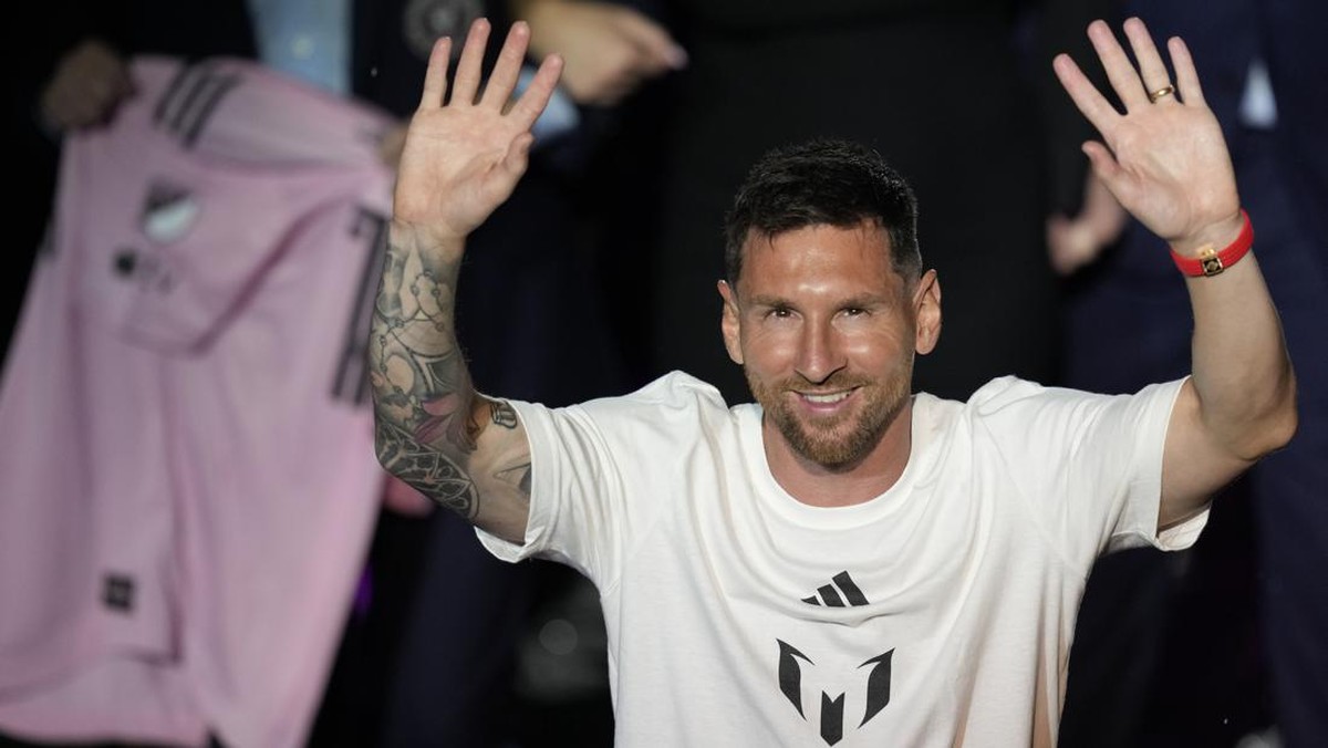 4 Rahasia Hidup Sehat Lionel Messi: Pola Makan & Olahraga
