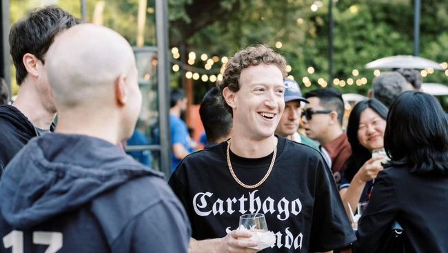 Pendiri Facebook Bilang Dirinya adalah Milenial Paling Terkenal